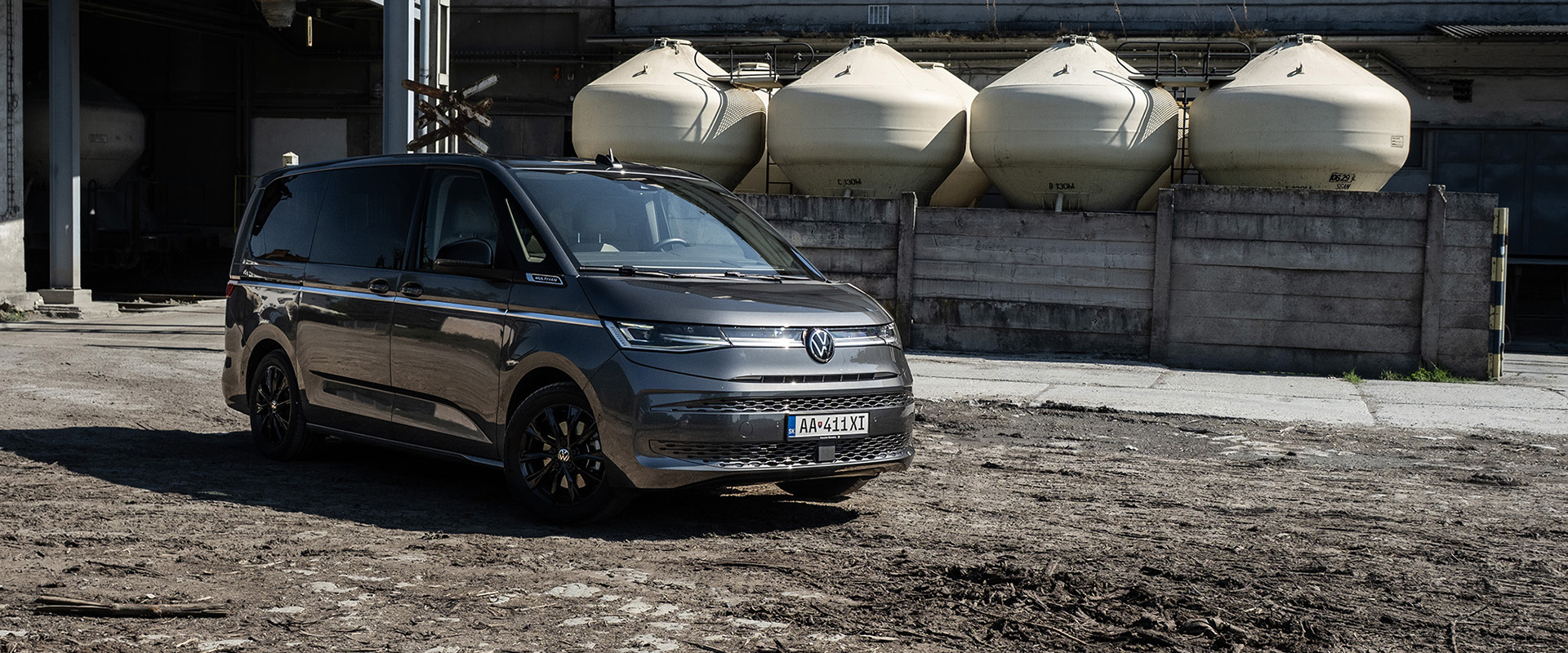 Test Volkswagen Multivan eHybrid 4Motion: Ešte univerzálnejší a ...